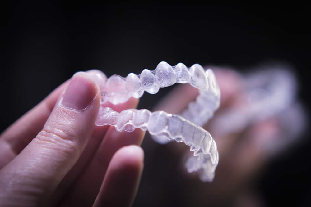 Invisible braces - Martindentistdentures.com.au